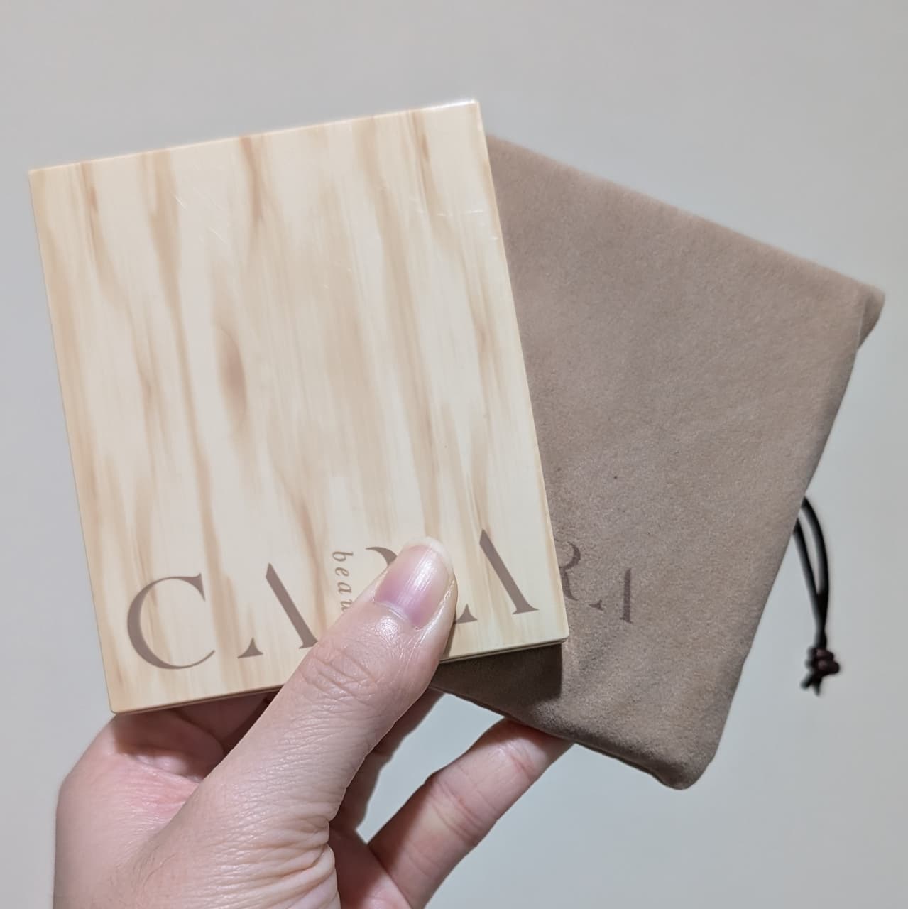 #斷捨離 這些彩妝品，我真的想不起來用(；´ﾟωﾟ`人) - 文青鳥 (@ysh_) | Dcard