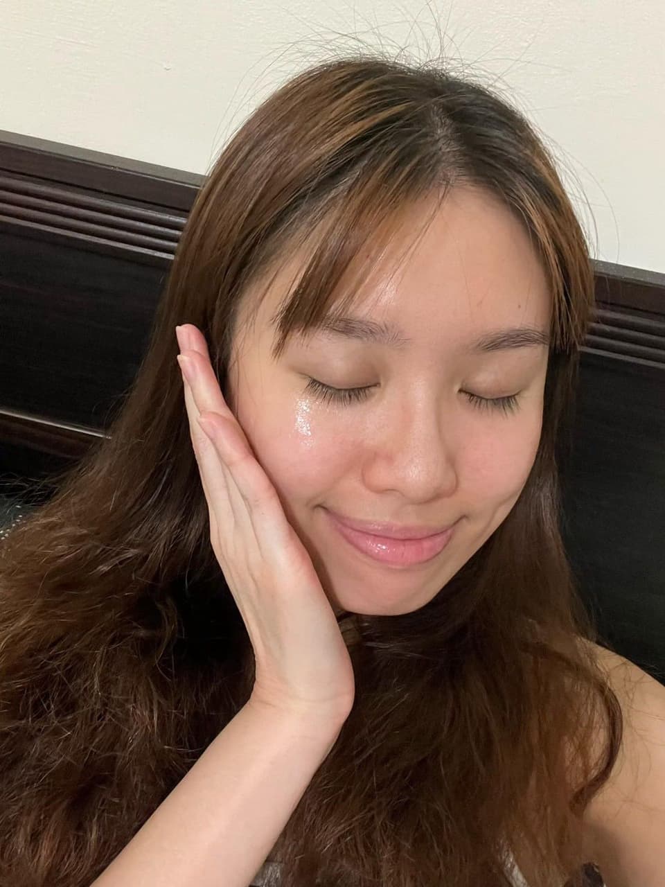 居然有超高級的精華液！？一起跟我變漂亮吧😍 - 薯片波比 (@bobi_chips) | Dcard