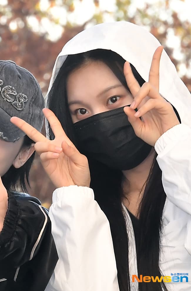 #集中討論 VIVIZ 迷你五輯 VOYAGE 回歸🤫 - B151-1 留言 | Dcard