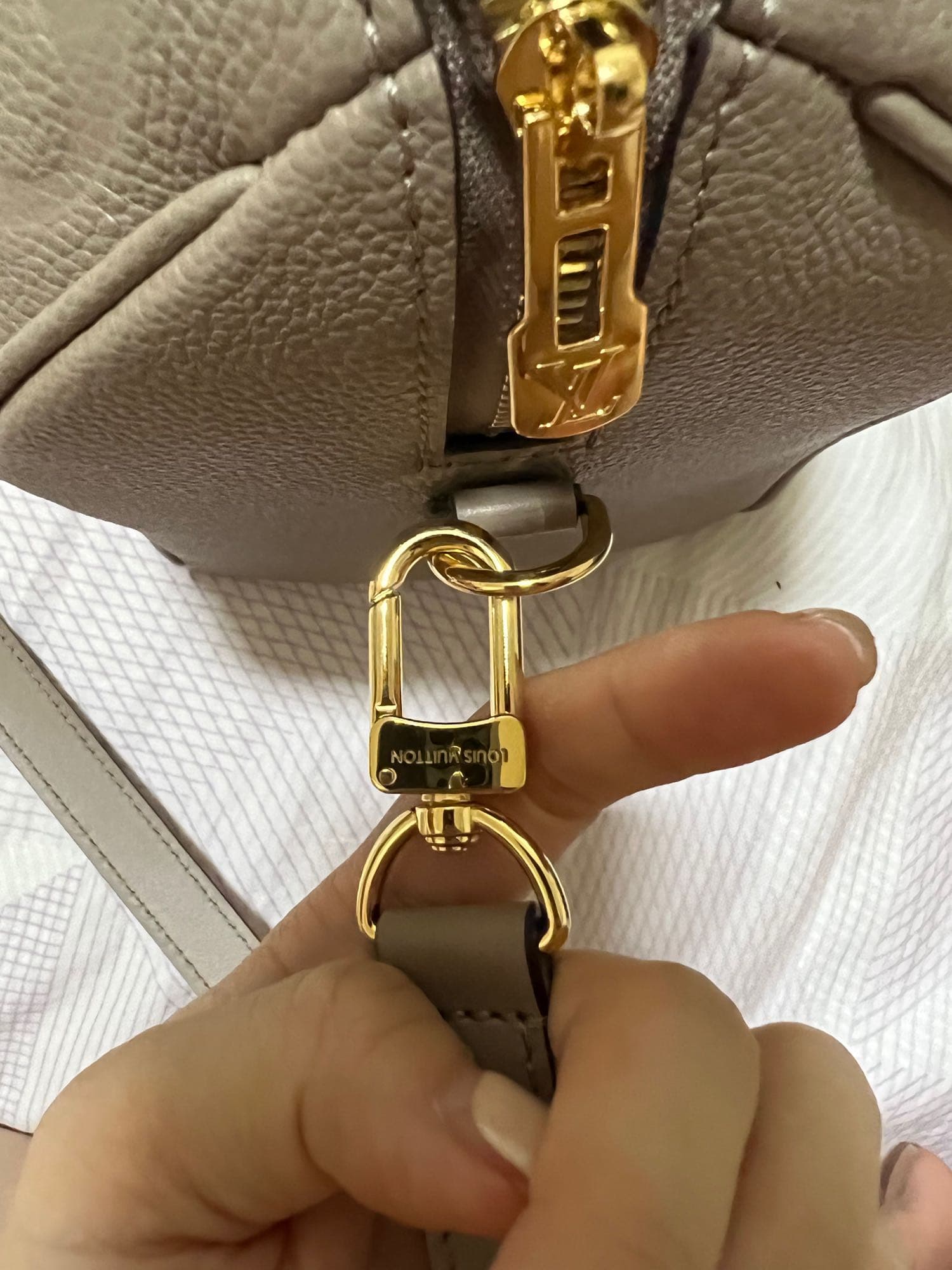 #開箱 #開箱 終於入手了LV Speedy 25 + LV靠櫃詳細初體驗分享 - 精品板 | Dcard