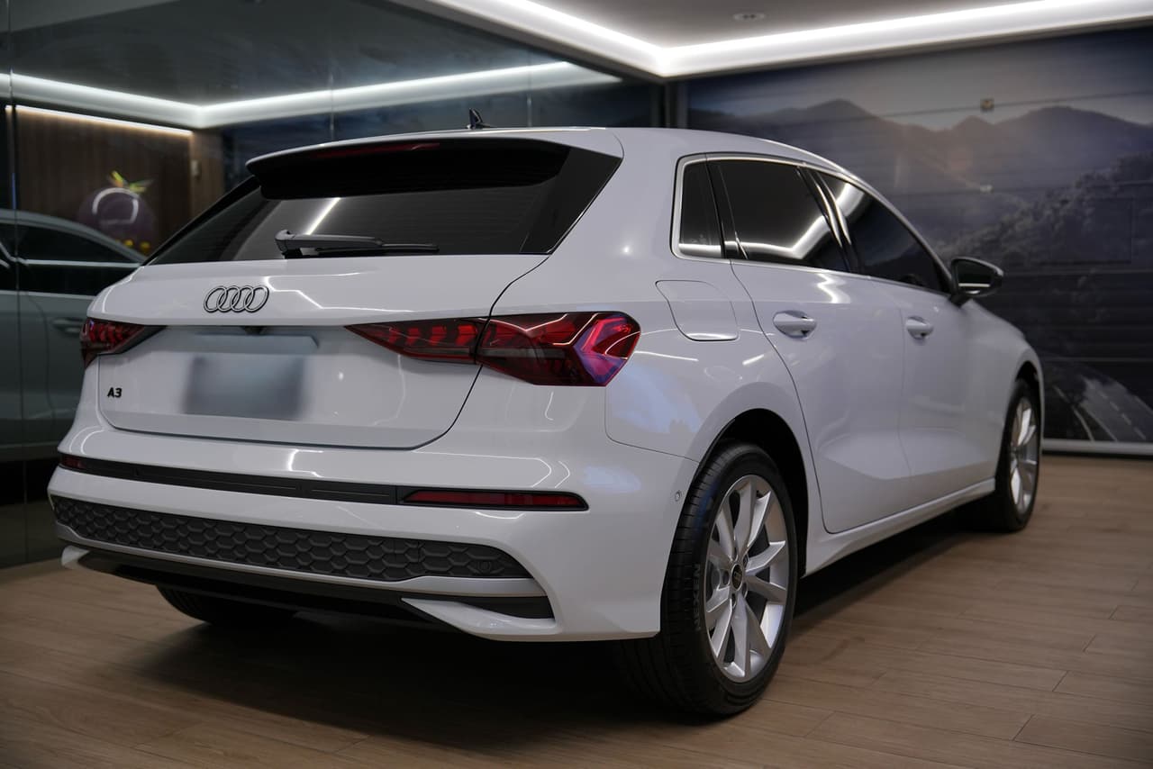 交車照片分享｜Audi A3 Sportback 35 TFSI advanced｜金屬冰川白 Glacier White 2Y - 汽車板 | Dcard