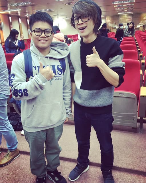 恭賀Howhow百萬訂閱之我的How哥宇宙 - 追星板 | Dcard