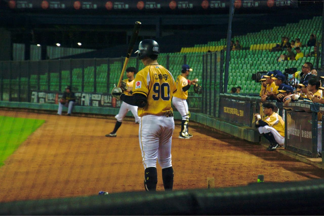 球場拍攝初體驗 - 阿禎與他的快樂夥伴 (@baseball_0806) | Dcard