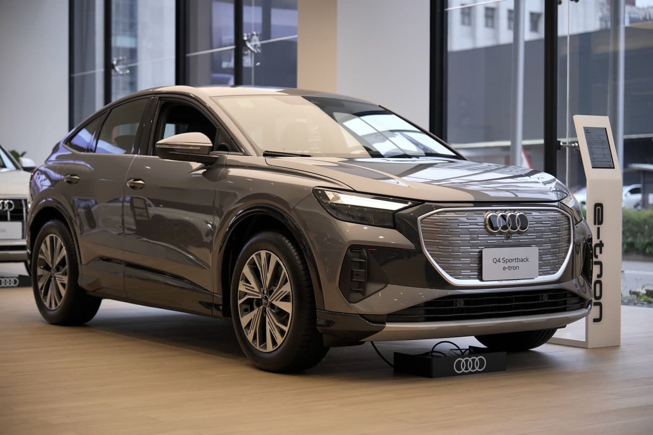 Audi Q4 Sportback e-tron 45 advanced｜金屬迷霧灰 Typhoon Grey 2L｜實車分享 - 汽車板 | Dcard