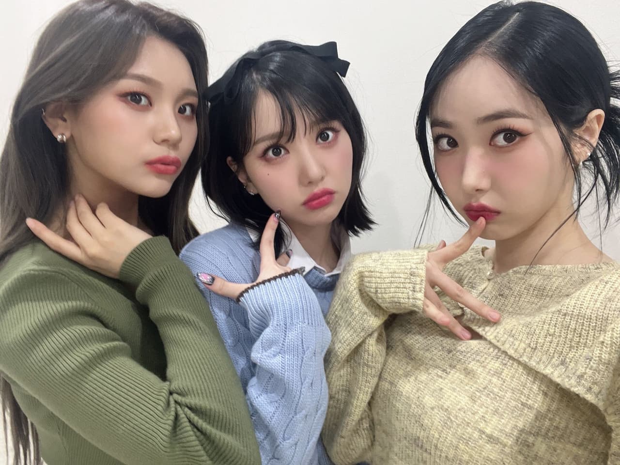 #集中討論 VIVIZ 迷你三輯 𝗩𝗮𝗿𝗶𝗼𝗨𝗦 回歸 - B209 留言 | Dcard