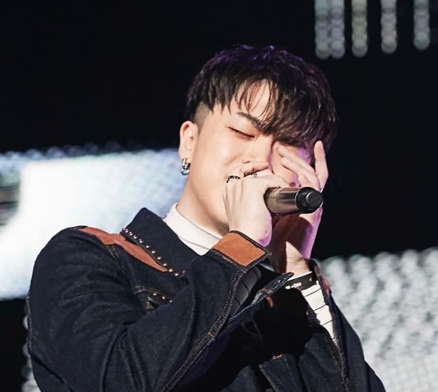 #分享 寶藏 R&B 歌手 JUNNY：跟 IU、SHINee、EXO、NCT 都合作過、RUN ON 插曲... 新一代男神到底還有什麼不會 ...