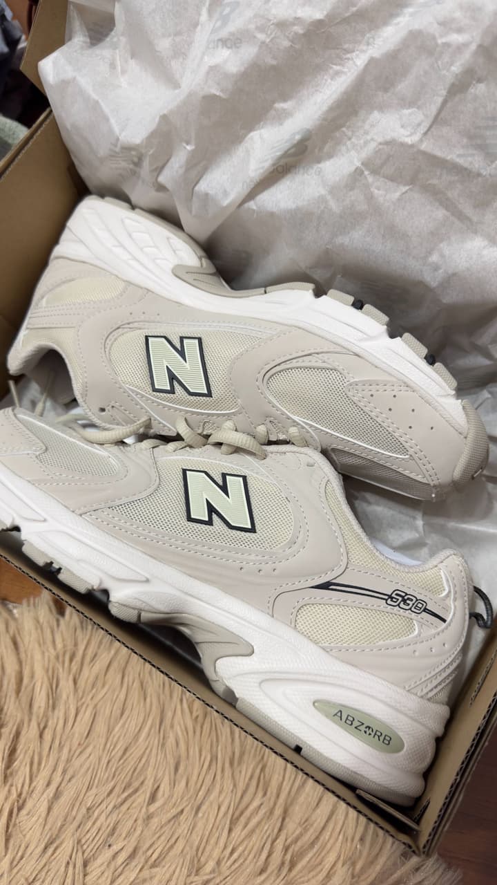 #發問 NB 530系列 奶茶色復古運動鞋-MR530SH 鞋體發黃問題 - 球鞋板 | Dcard