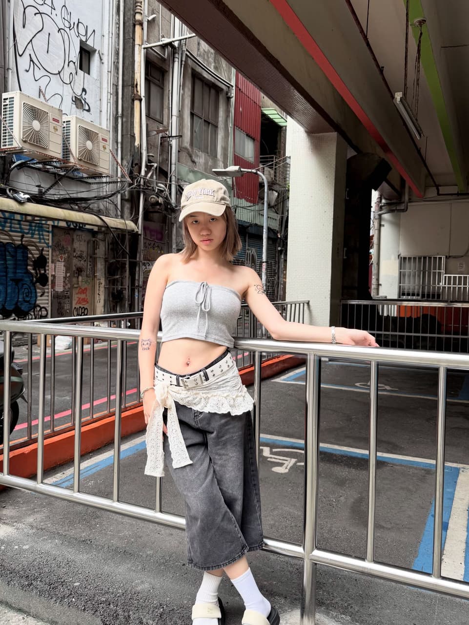 日更穿搭-OOTD 51🌶️在台北裝香港辣妹🇭🇰 - 隻ㄓ (@yuhminsvt) | Dcard