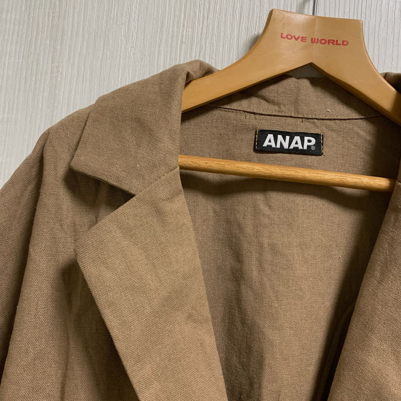 #我要賣 Pazzo Lovfee 全新上衣$100起 - 二手交易板 | Dcard