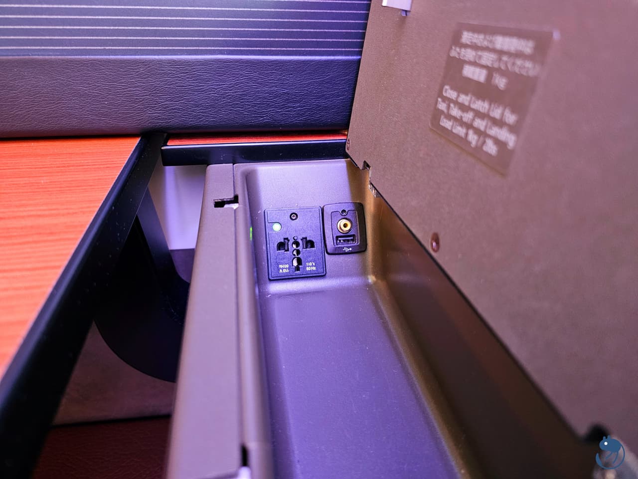 #飛行紀錄 新加坡|日航JL37 777-300ER 東京羽田HND-新加坡SIN 頭等艙 飛行紀錄 (上集) - 航空板 | Dcard