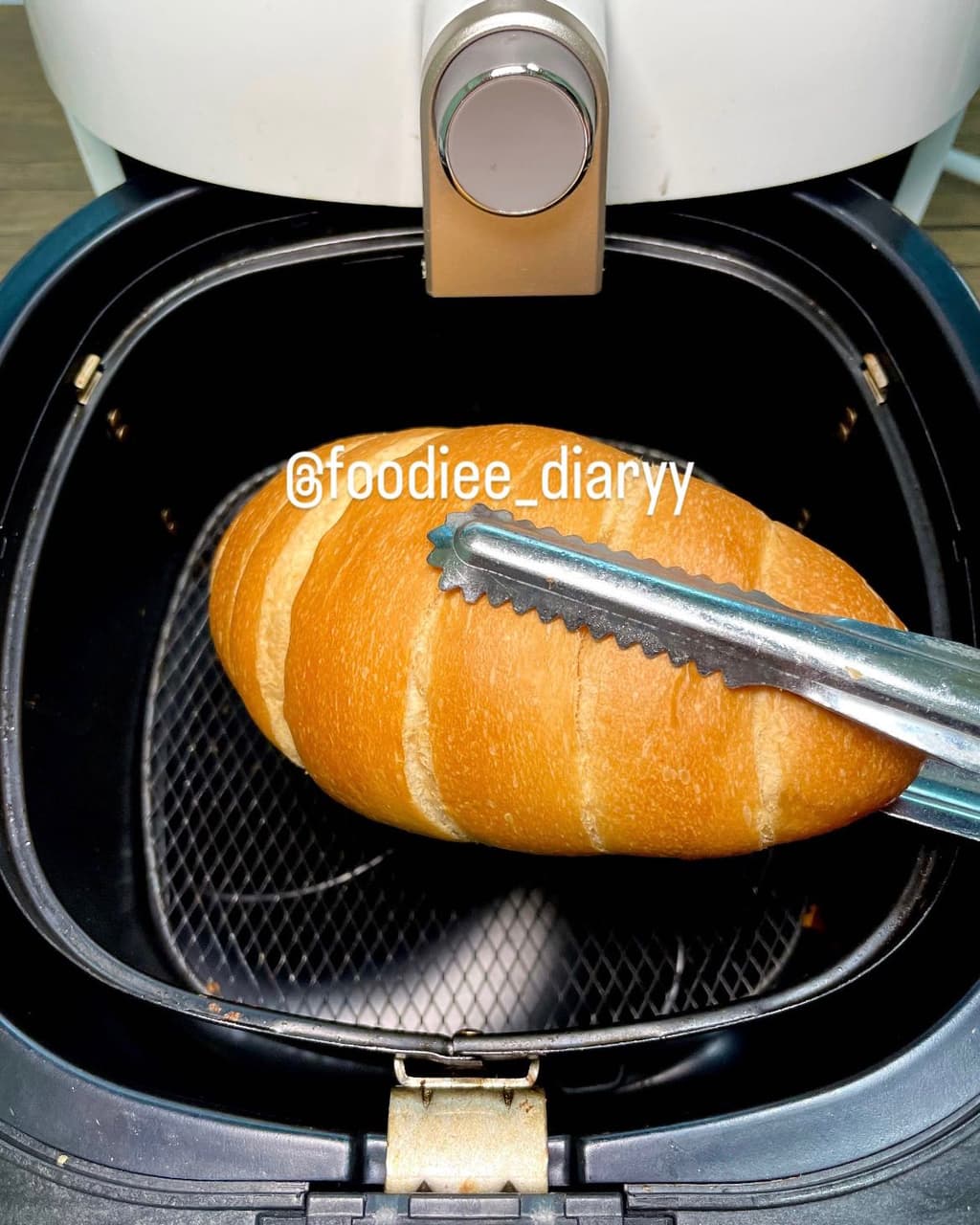 超好吃！7-11竟然也能買到鹽奶油捲！ - 榆兒の美食日記 (@foodiee_diaryy) | Dcard