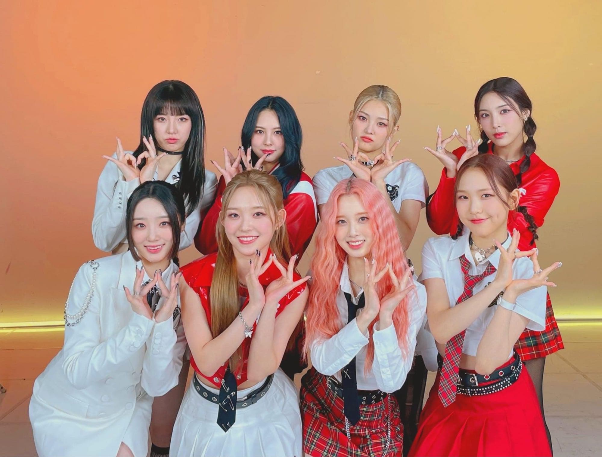 #分享 LIGHTSUM 風格也太兩極…出小分隊吧 - 追星板 | Dcard