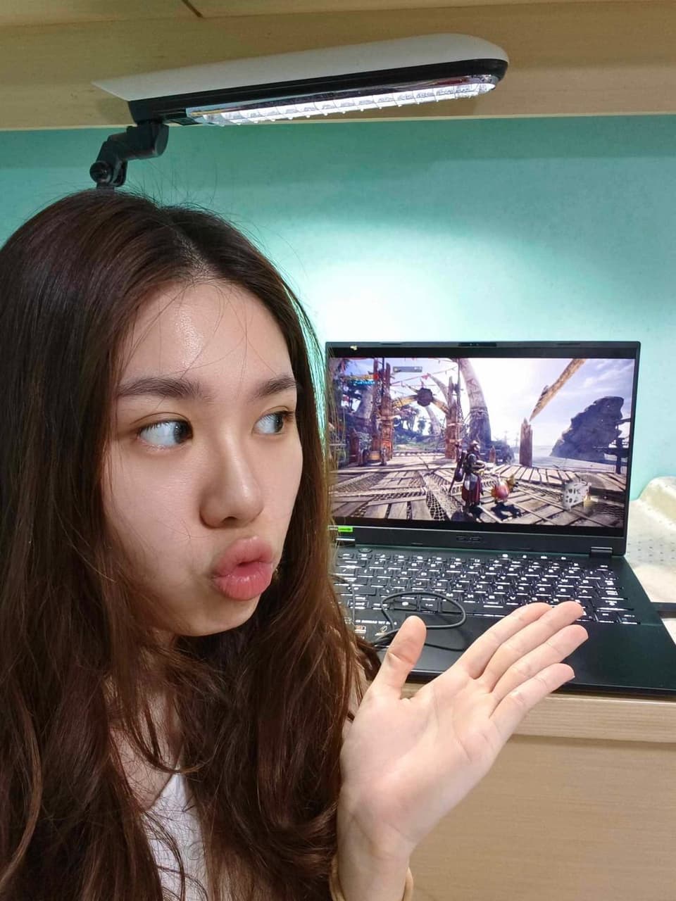 感動！終於玩遊戲不再卡頓啦😭😭😭 - 薯片波比 (@bobi_chips) | Dcard