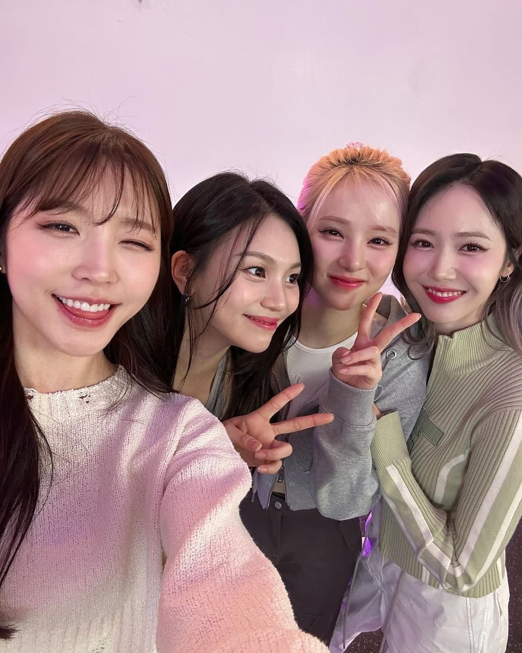 #行程 #綜藝 240322 VIVIZ - 元祖屁股Queen👑親自傳授的性.. 感..? (W/VIVIZ) ㅣMANIAC Challengeㅣ해피해은💙 - GFRIEND板 | Dcard