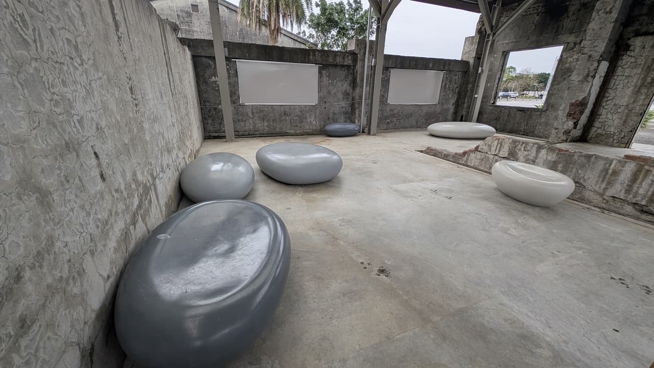 因寂寞而愛，因愛更寂寞 - 陳法。雜學 (@doolounge) | Dcard