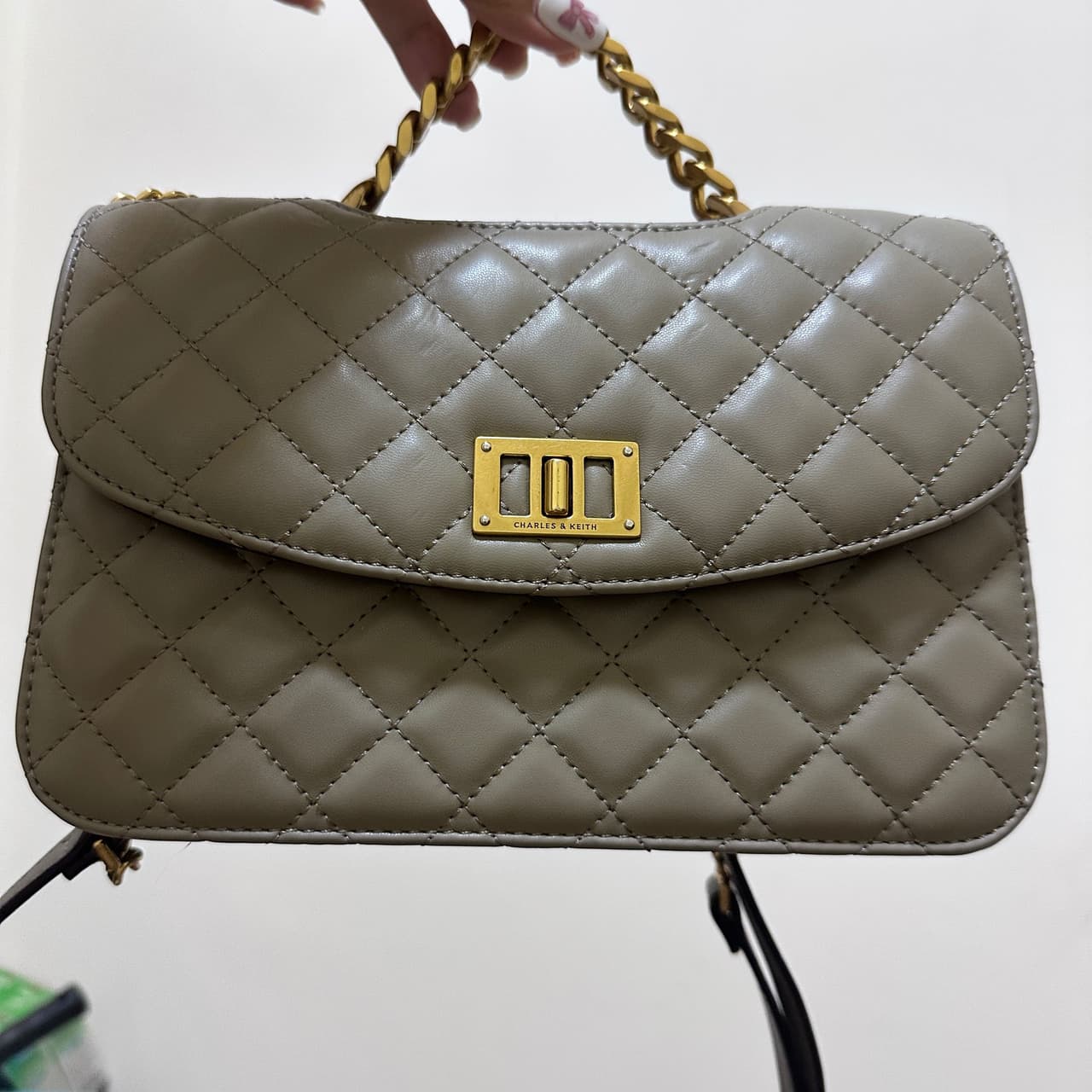 #我要賣 CK包包！9.8成新 1000就好🥺 - 二手交易板 | Dcard