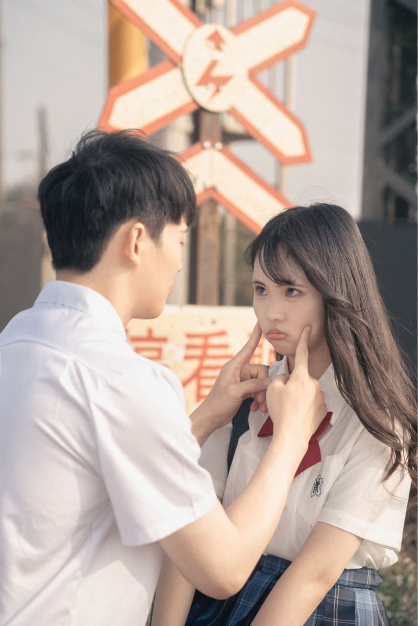 #作品 遠離塵囂 來鄉間平交道拍jk - 攝影板 | Dcard