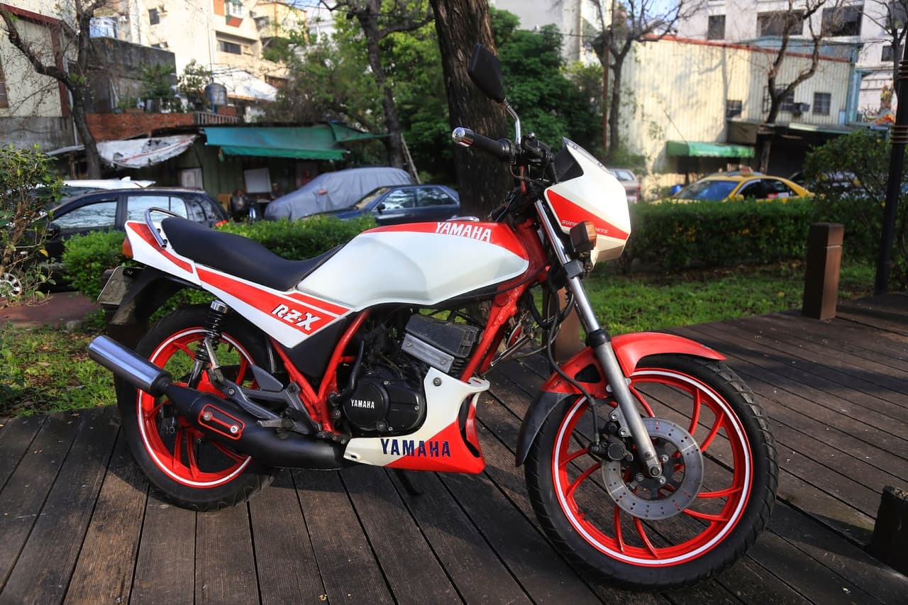 臺灣老機車介紹V:「雙面刃」追風RZX/R135 - 機車板 | Dcard