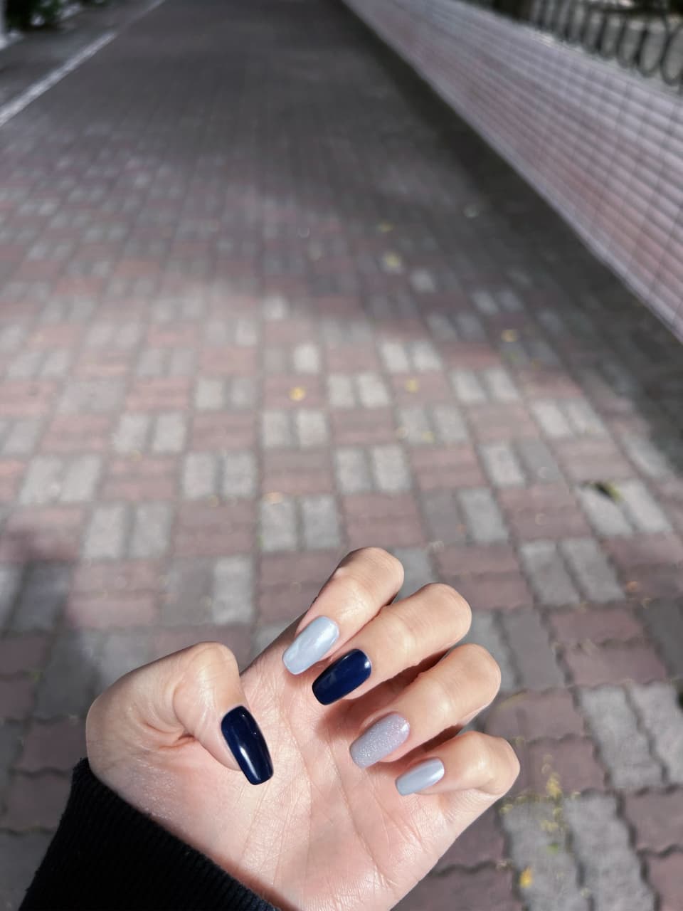 Me & my new nails ෆ⸒⸒⸜( ˶'ᵕ'˶)⸝ - 一丟丟高的170 (@hua1017) | Dcard