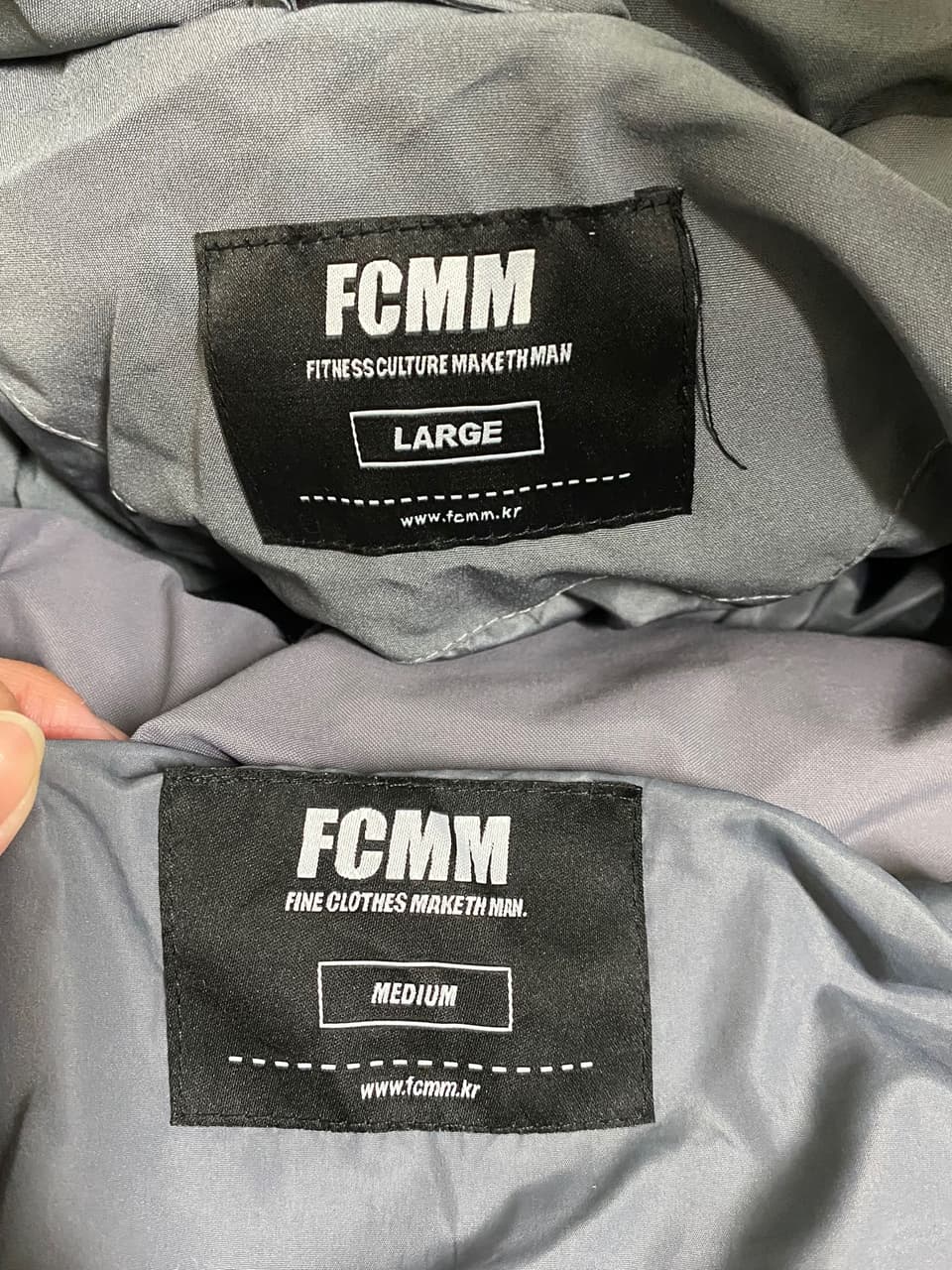 請問FCMM羽絨外套 新舊款差別有這麼大嗎？ - 網路購物板 | Dcard