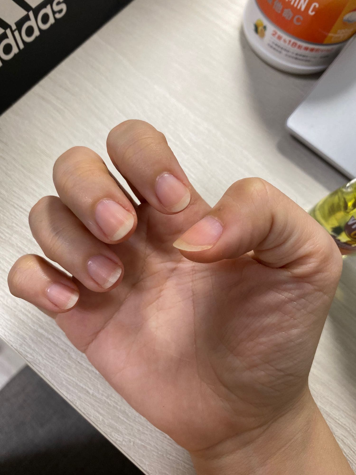 分享 養甲床 一個月的成果!我是不是走在成功的道路上了? 美甲板 Dcard