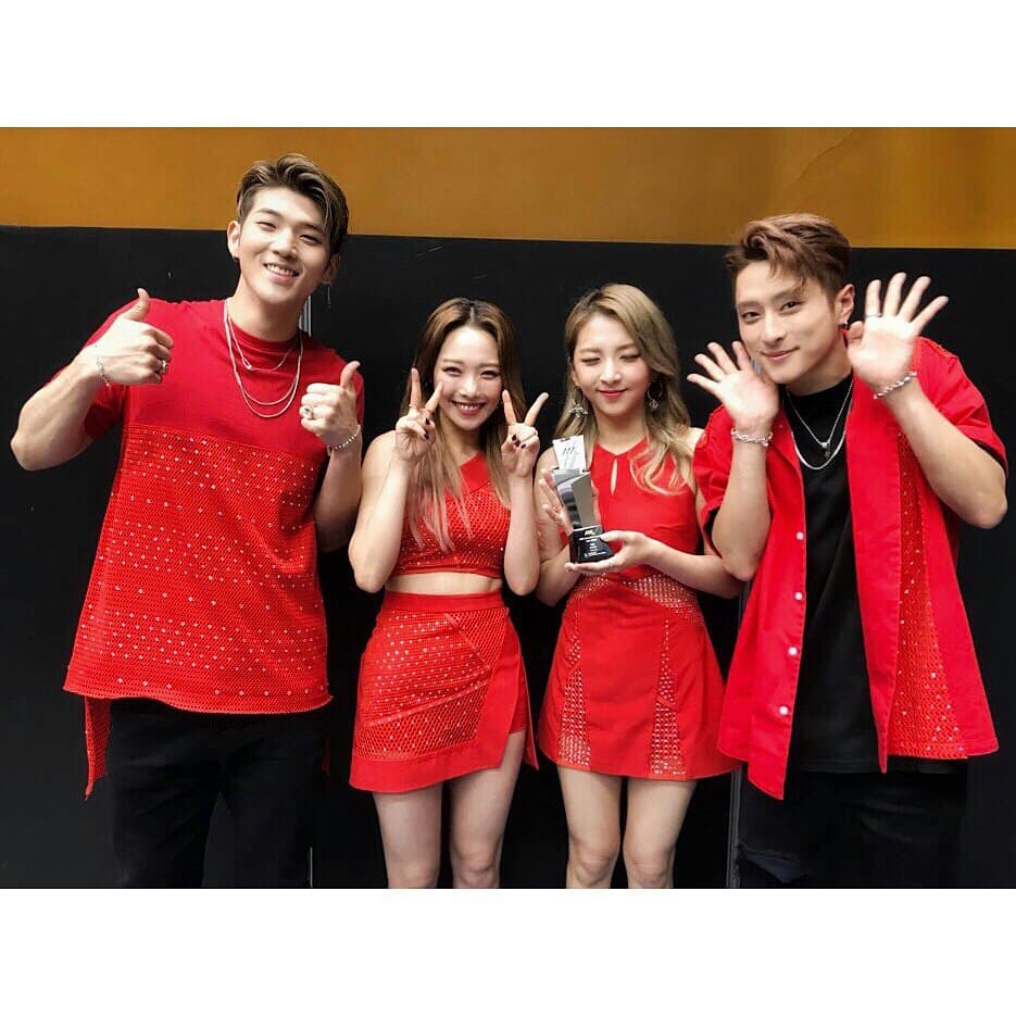 AAA/KARD拿到新人賞了🎉 - 追星板 | Dcard