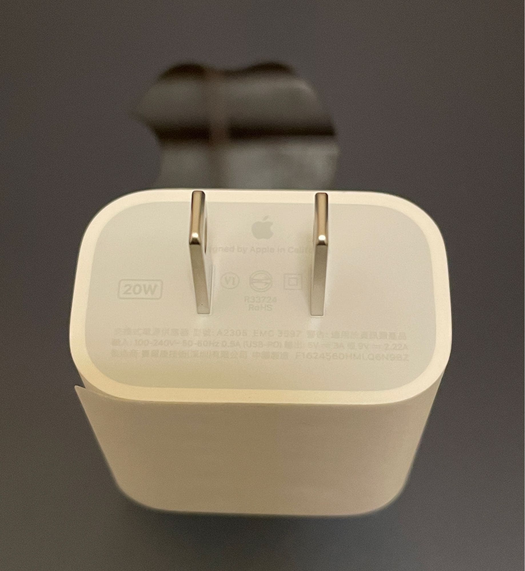 已全數售罄》Apple原廠 20W USB-C電源轉接器 - 臺東大學板 | Dcard