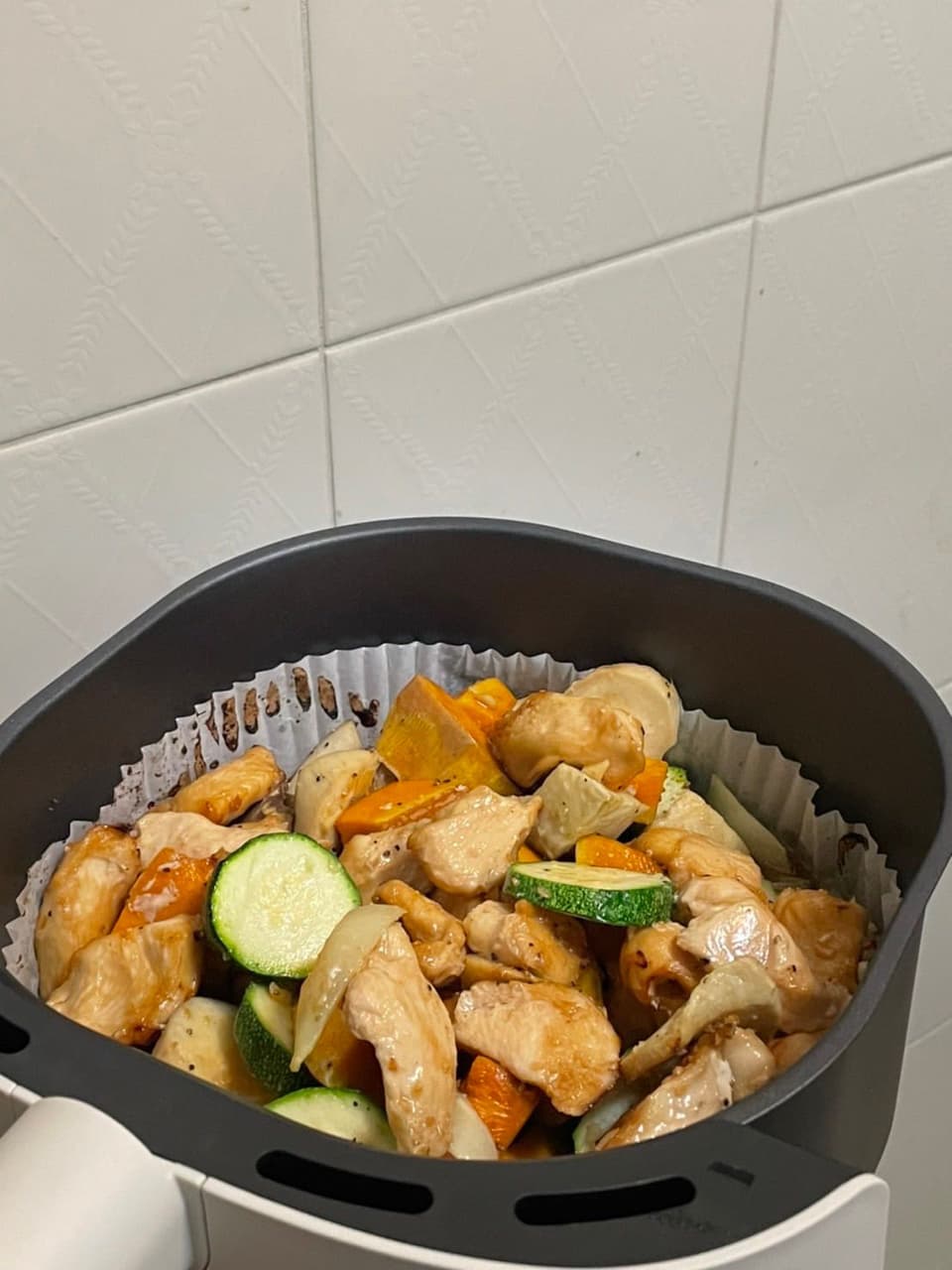 #文長圖多 16件奶白色系租屋收納好物分享 - Peggy ت (@pe_ggy__) | Dcard