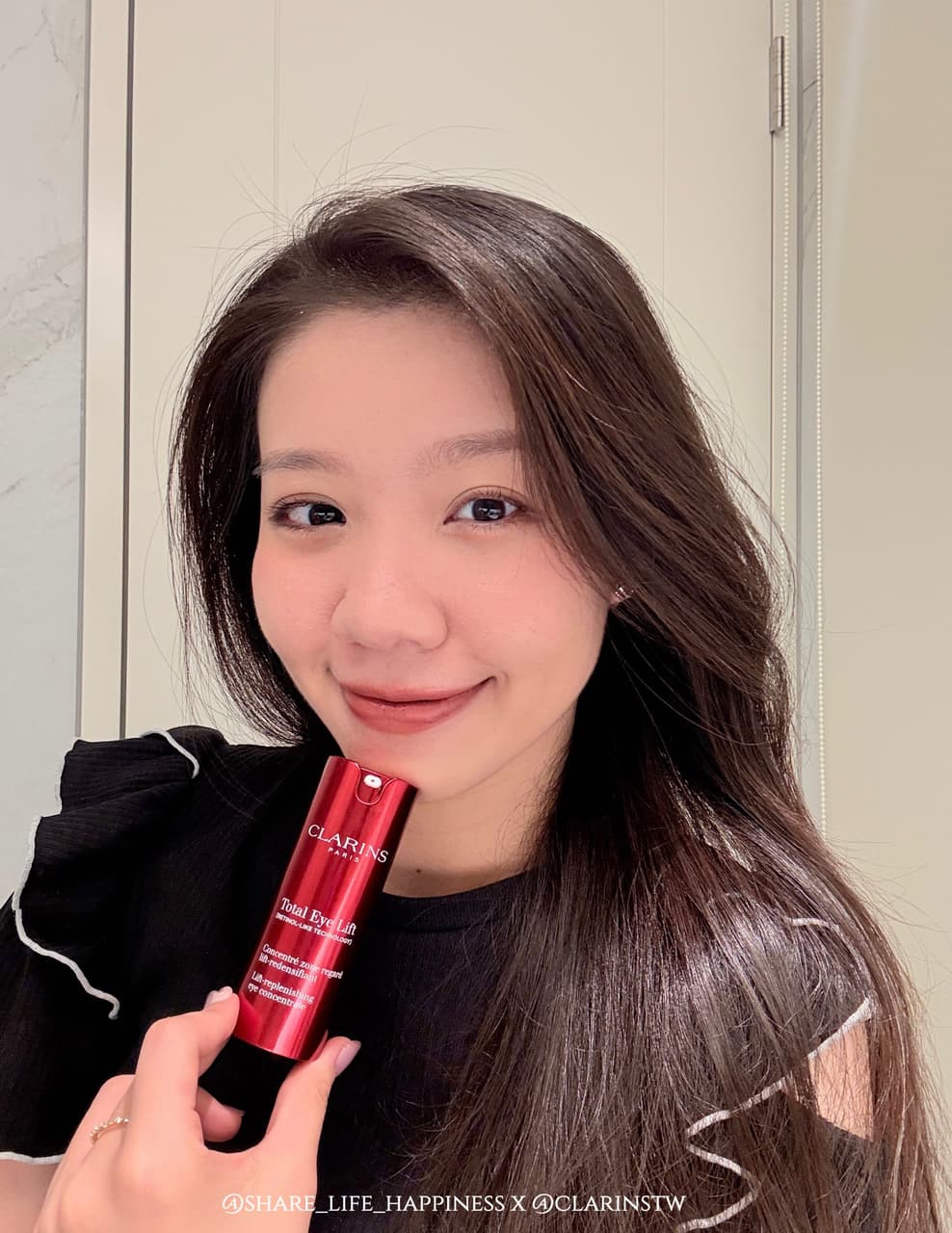 抽獎🎟️比正貨容量還多 ️克蘭詩新版賽車眼霜35ml🏎️🏎️🏎️ - 仙人掌🌵 (@bb105) | Dcard