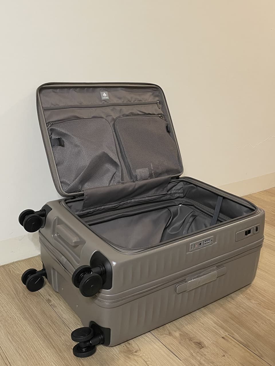 LAMADA 行李箱開箱＆使用心得 🧳 - 網路購物板 | Dcard