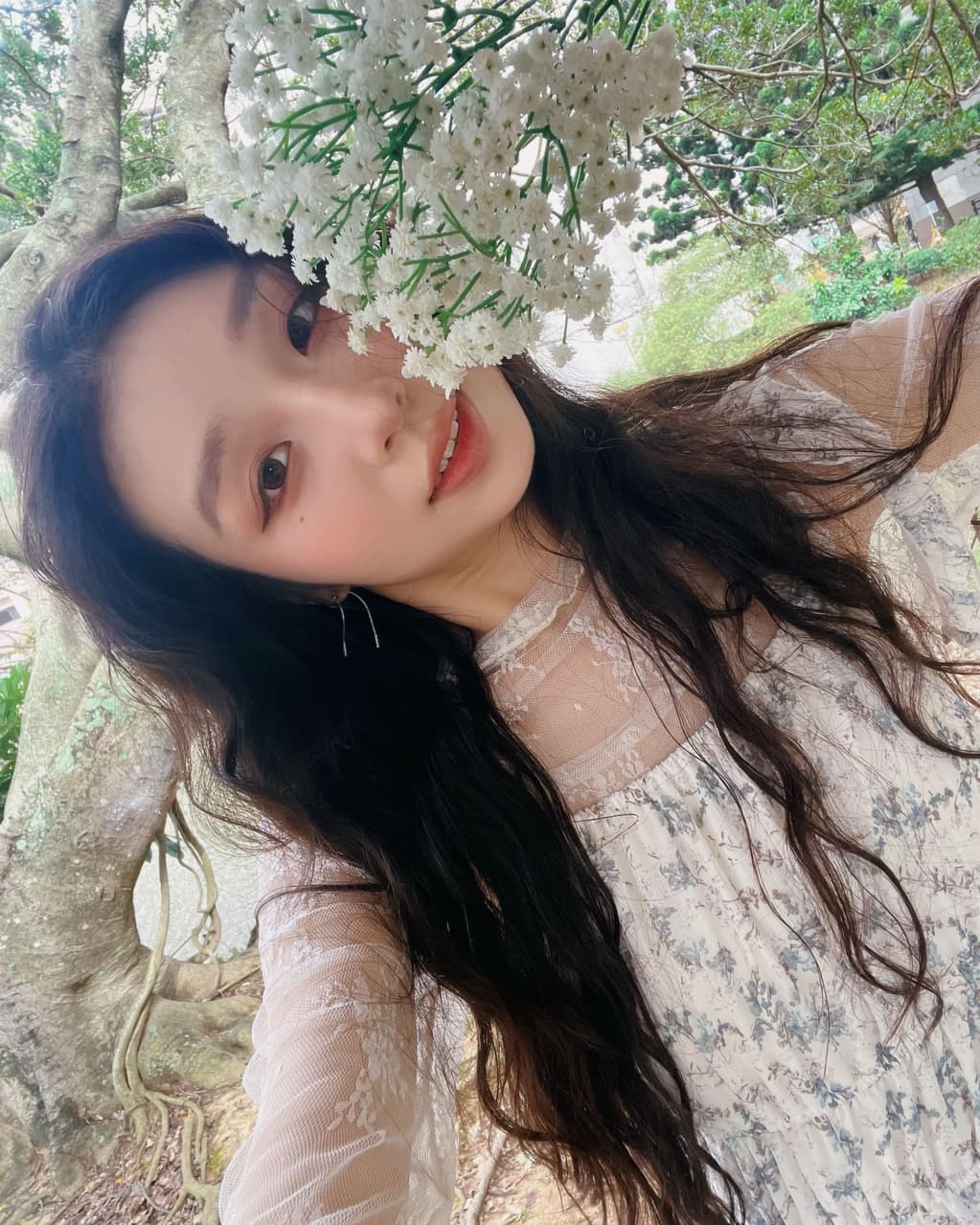 📹拍照約會穿什麼：Majestic Legon換季折扣🌟 - 宇希 Wish (@yuuhsi) | Dcard