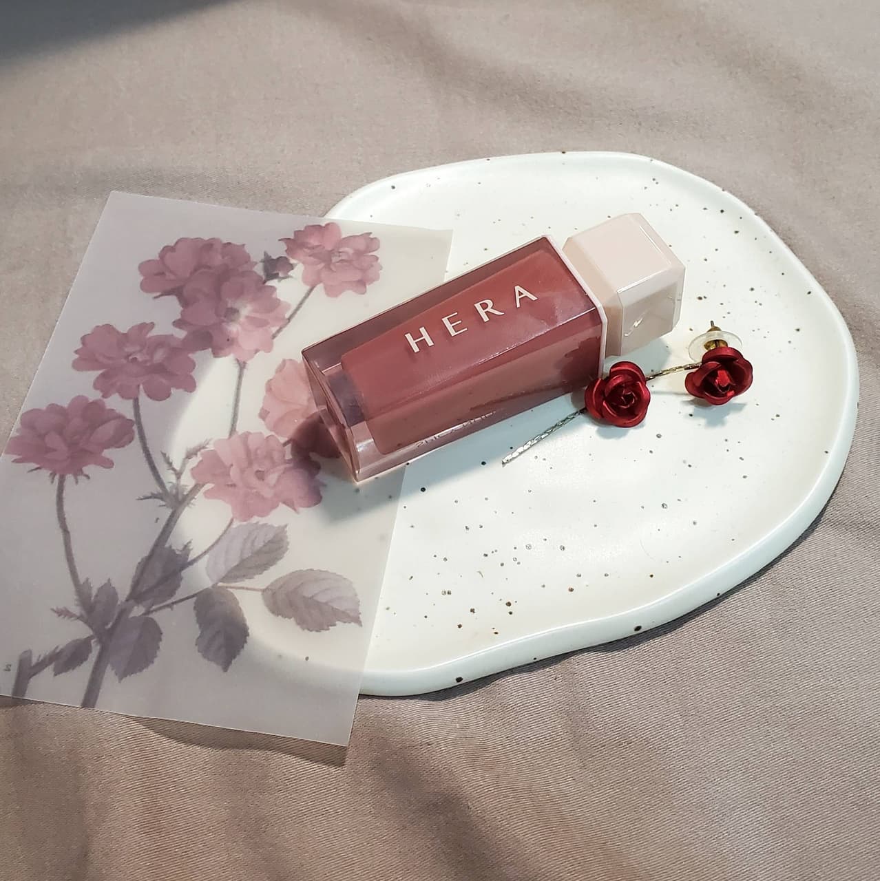 #試色 喜歡嘟嘟唇必收~Hera#422 - 美妝板 | Dcard