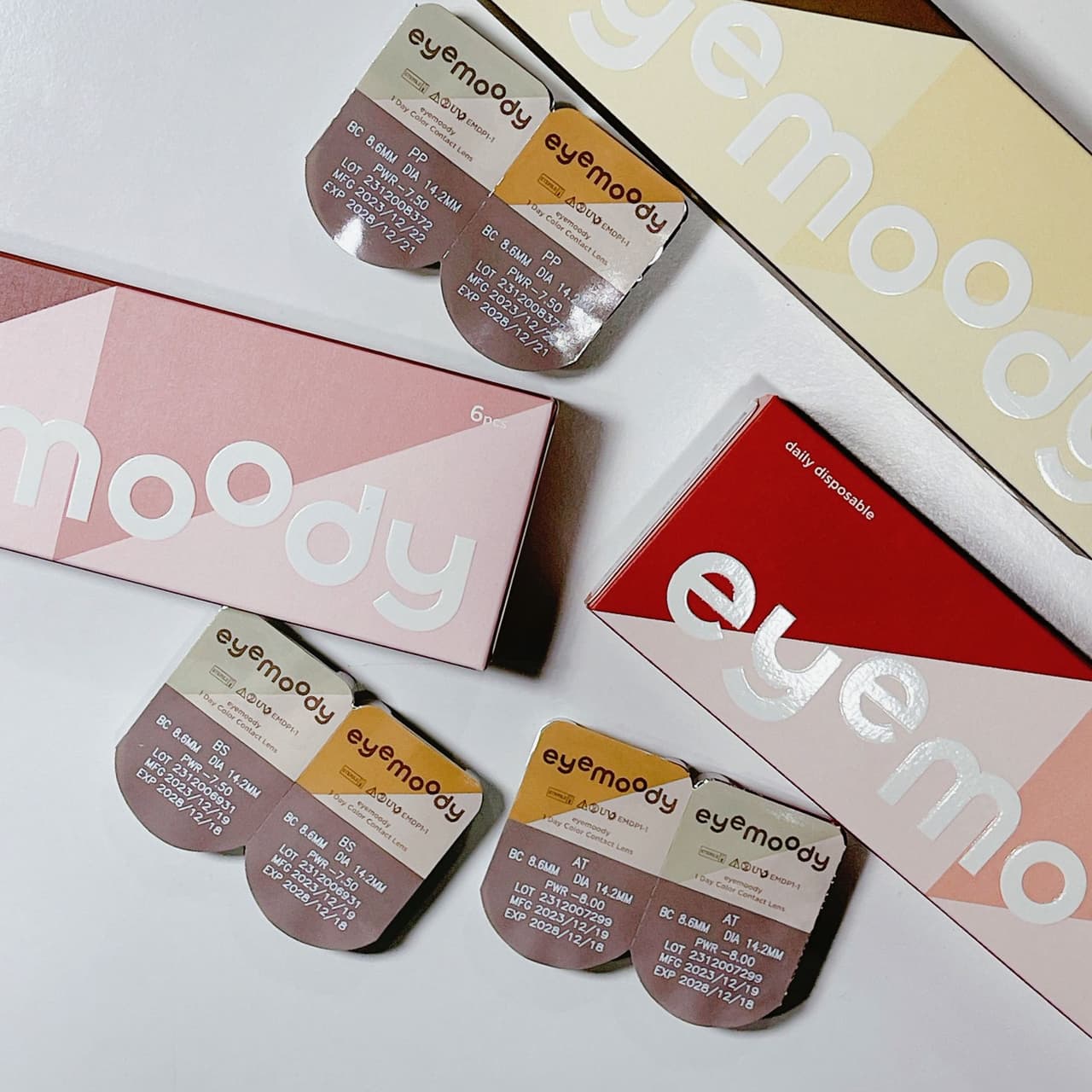 #分享 從眼神開始展現個性風采｜eyemoody目荻彩色隱形眼鏡 - 美妝板 | Dcard