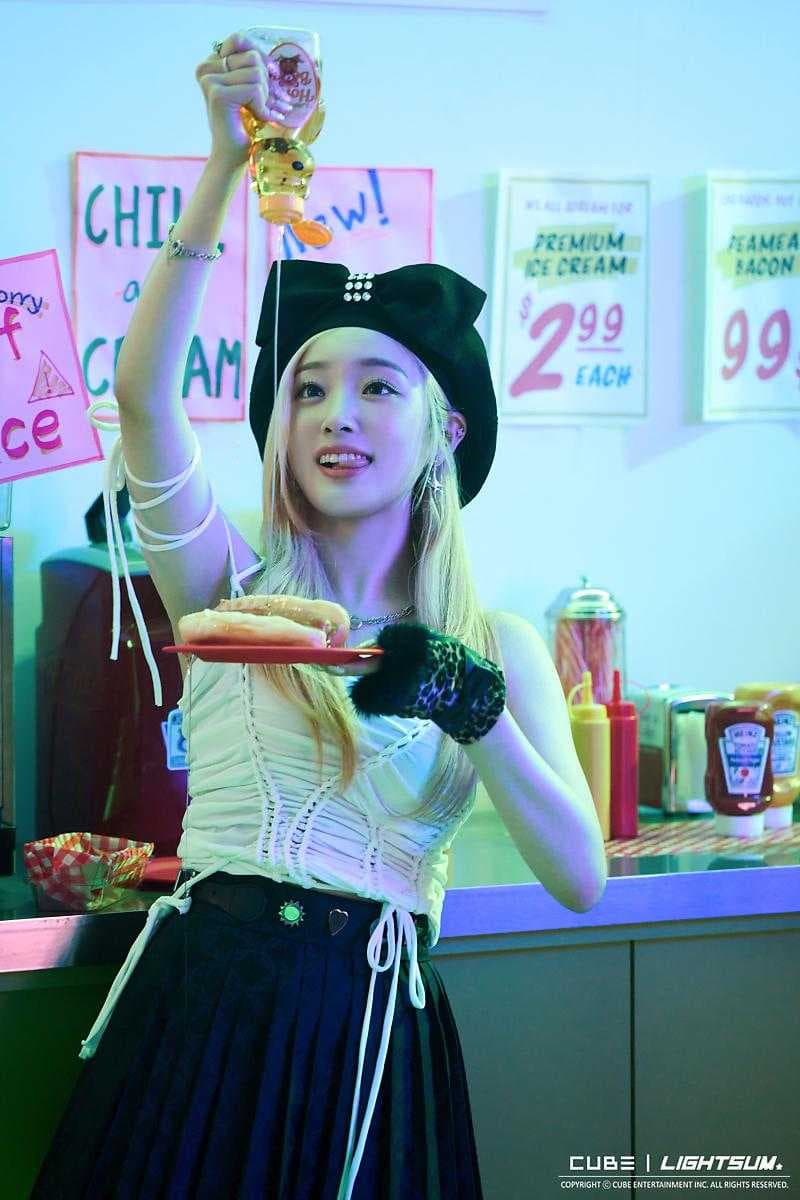 #分享 LIGHTSUM 10/11 要回歸囉～ - 追星板 | Dcard