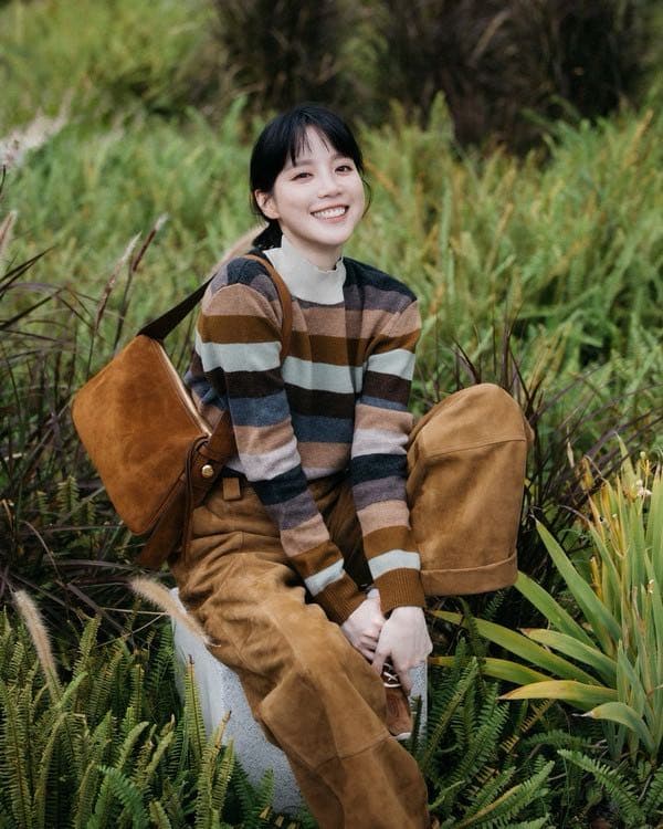 Tory Burch 秋冬新包｜ROMY 麂皮系列優雅登場 ！ - Santino Chen (@kinglebron1997) | Dcard