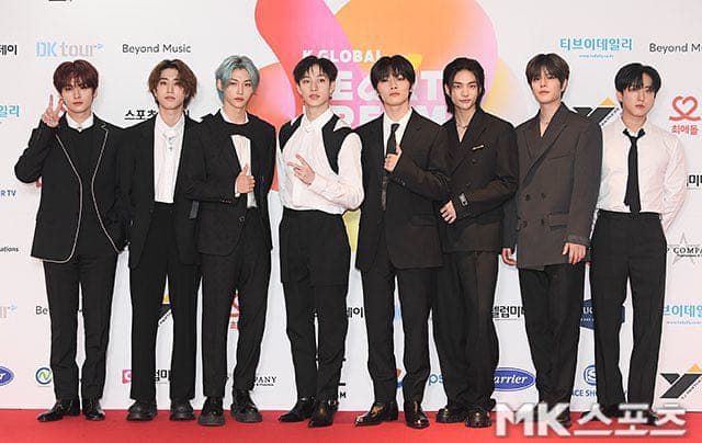 #分享 SKZ榮獲K Global 最佳藝人獎 - Stray Kids板 | Dcard