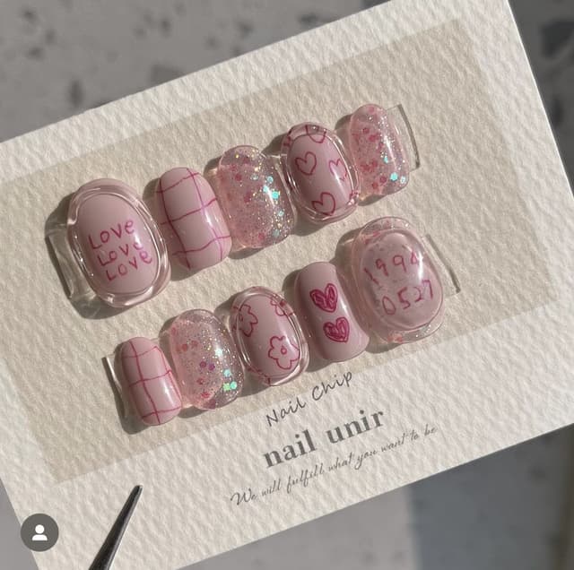 問題 想請問台北哪裡可以做這種美甲🥹 美甲板 Dcard