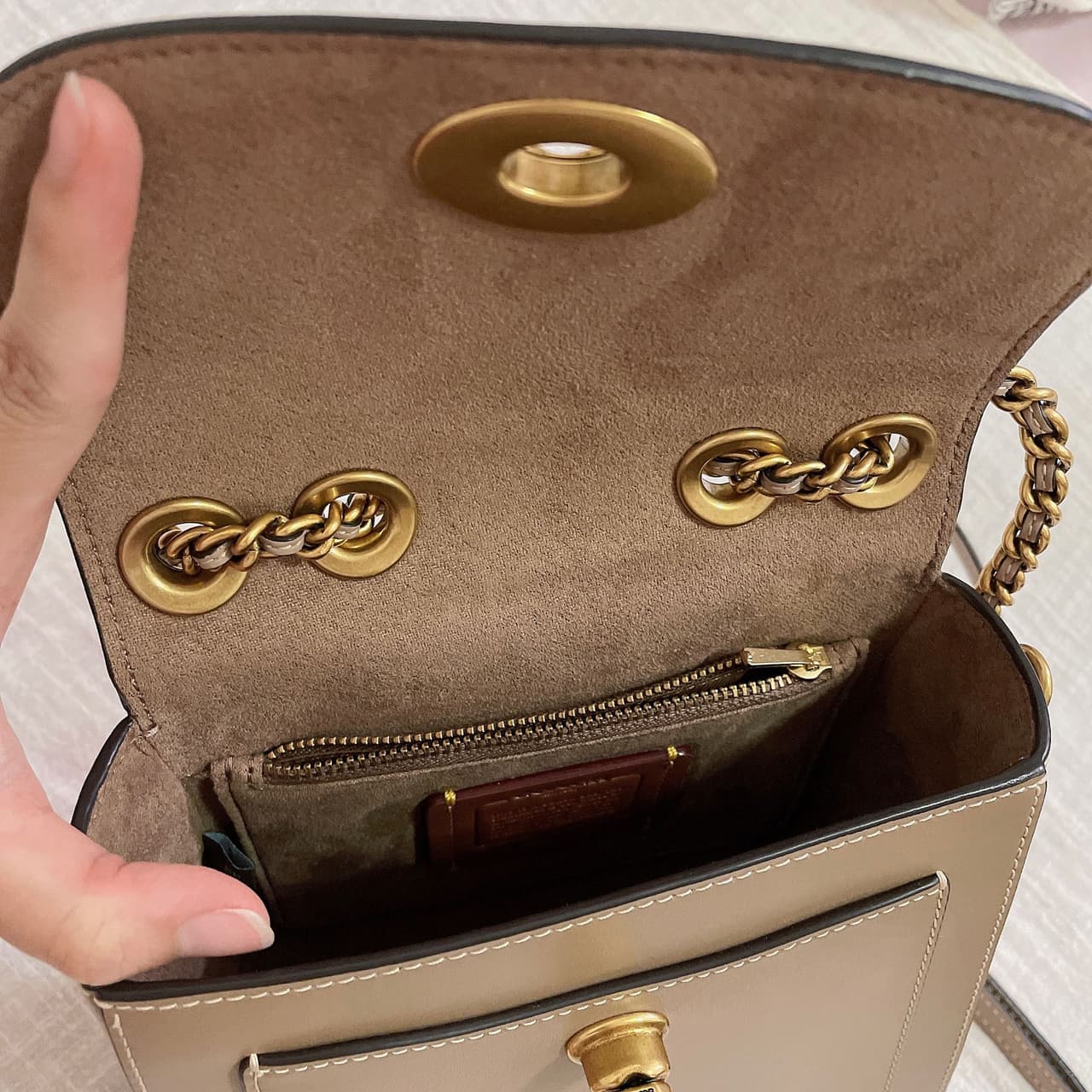 Coach Madison 18 多用途後背包 - 精品板 | Dcard