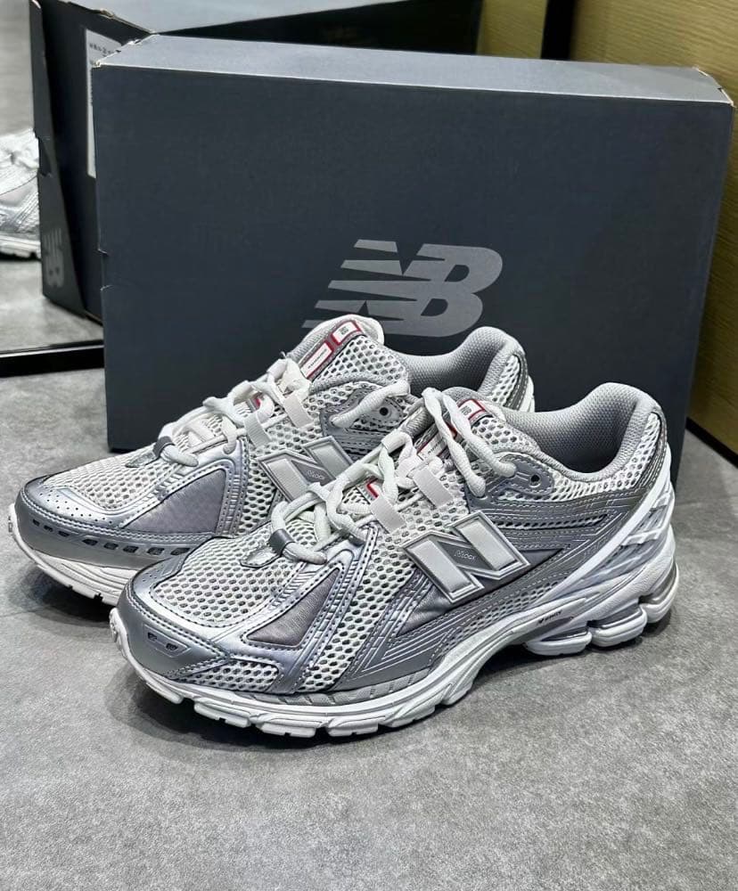 #選手 1906R選擇障礙😵‍💫 - 穿搭板 | Dcard