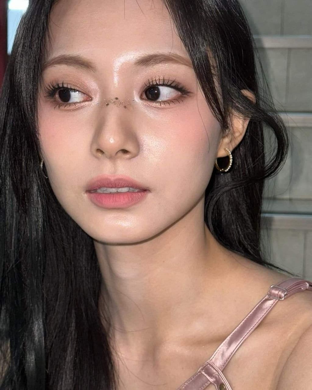 #分享 子瑜🦌穿著末放舞台服裝的IG美照💙 - TWICE板 | Dcard