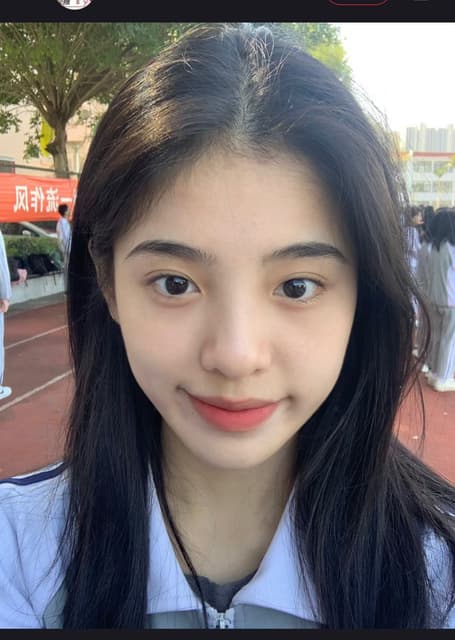 #詢問 這樣的臉型該怎麼整 - 醫美板 | Dcard