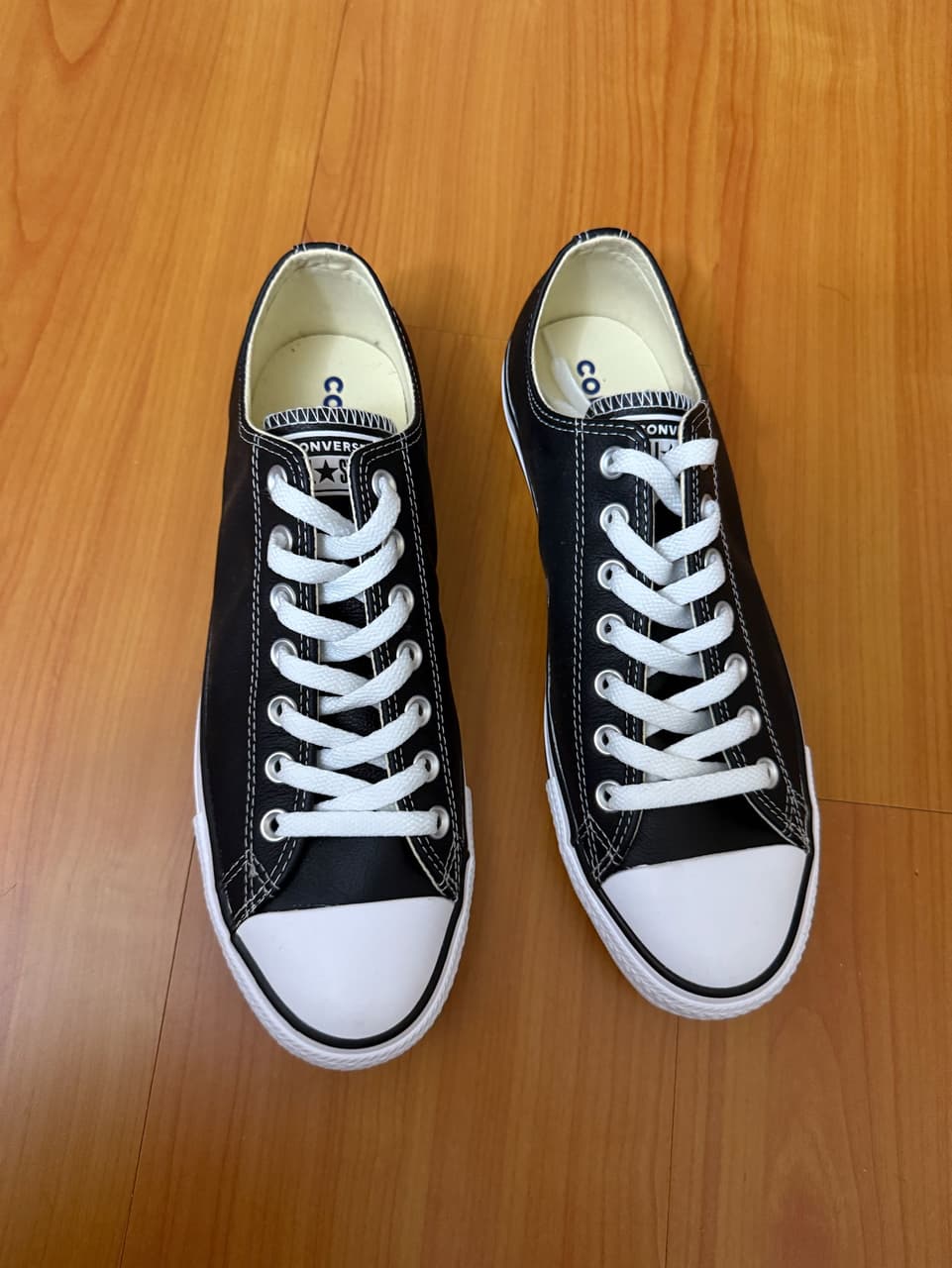 #我要賣 CONVERSE休閒鞋 皮革 全新 - 二手交易板 | Dcard