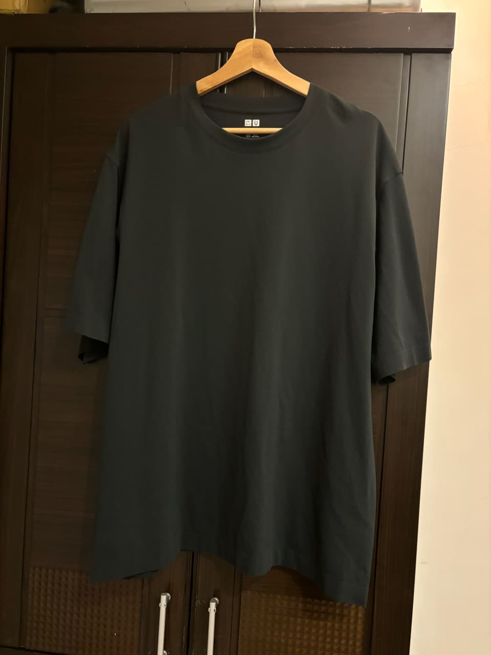 [日本Uniqlo代購分享]U系列AIRism寬版T、Dry-Ex快乾T、女裝直筒牛仔寬褲 - 網路購物板 | Dcard