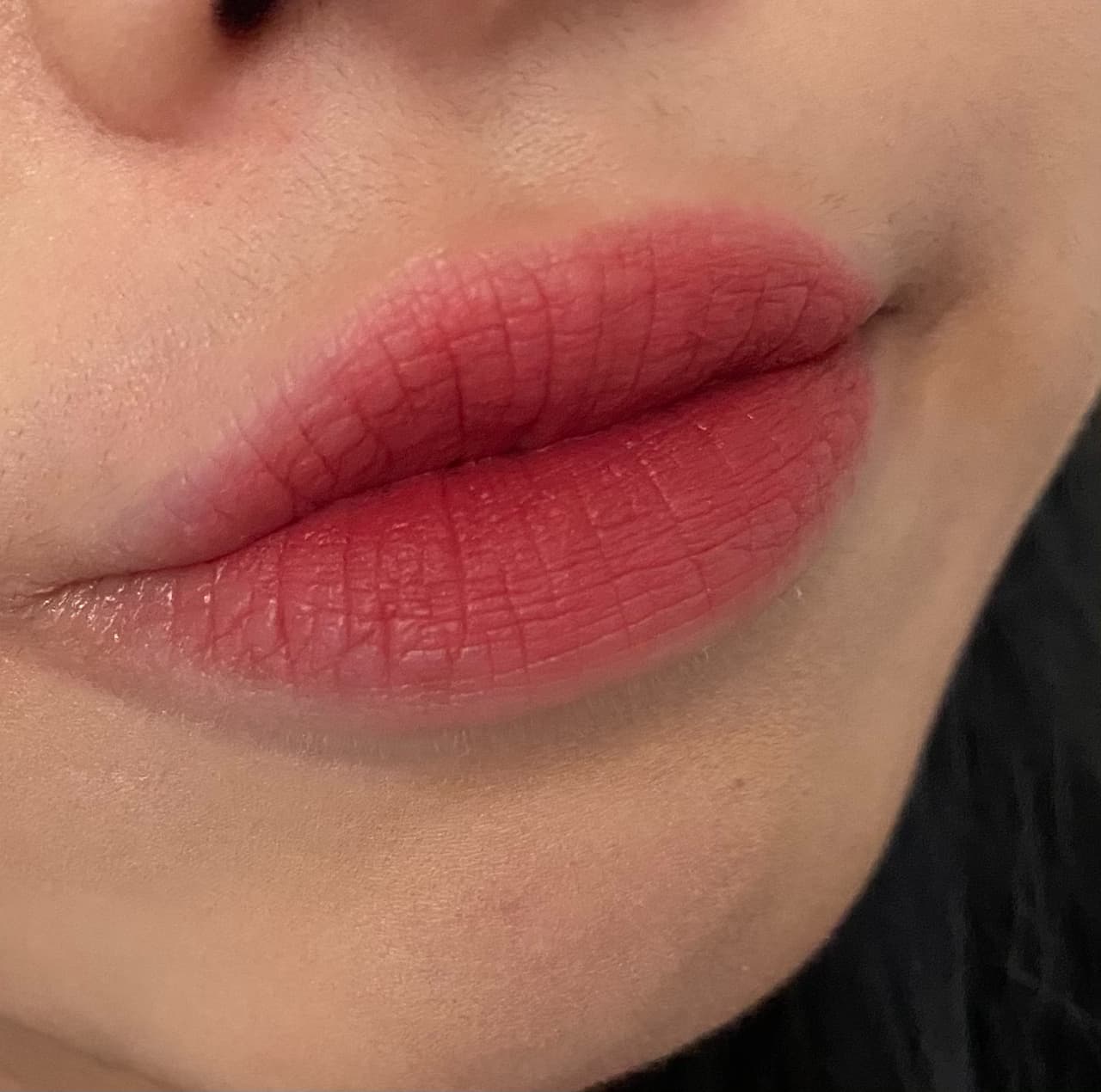 #試色 在小紅書被燒爆的3ce Blurring Liquid Lip #bearberry - 美妝板 | Dcard