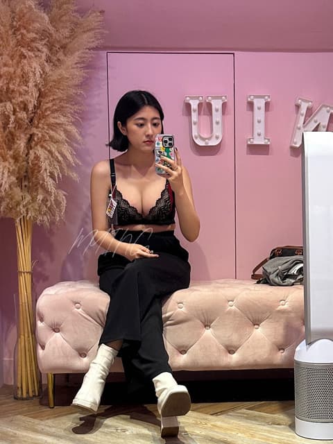 NIUNIU 五顏六色ㄉ內衣👙黃色最可愛💛💛！！！ - 女孩板 | Dcard