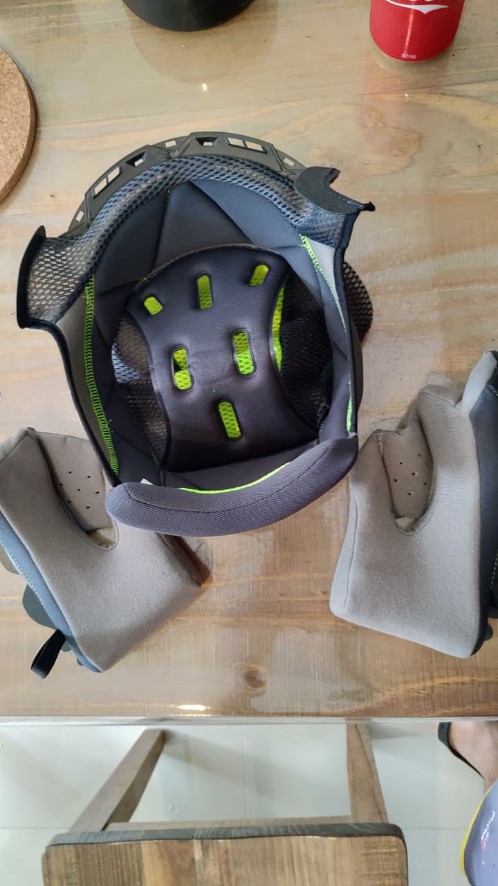 國產六角碳纖維安全帽 M2R XR5開箱 - 機車板 | Dcard