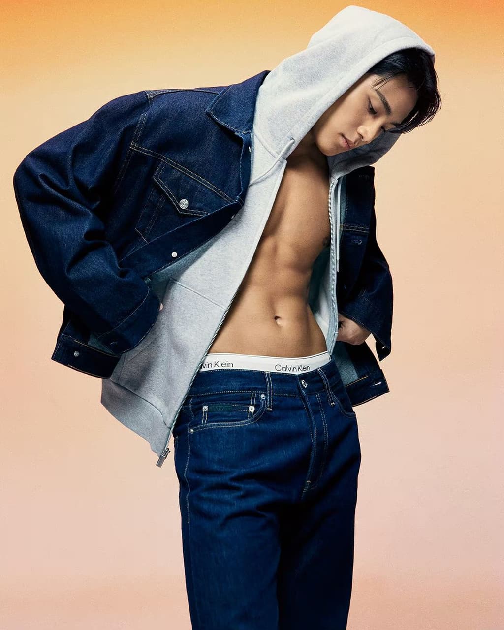 #分享 金珉奎 Calvin Klein Fall 2024 Denim Campaign！ - SEVENTEEN板 | Dcard