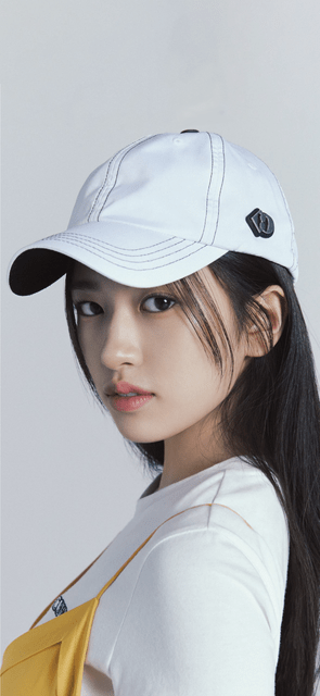 #分享 IVE 自製手機桌布，安狗狗 - 𝗟𝗨𝗖𝗞𝗬 𝗖𝗛𝗢𝗨𝗘𝗧𝗧𝗘 特輯 #圖多 #wallpaper #lockscreen - IVE板 | Dcard