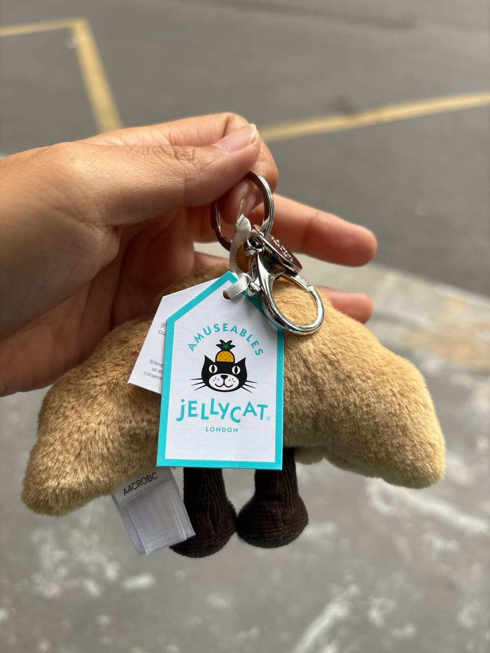 #我要賣 我要賣 Jellycat正品可頌吊飾🥐 - 二手交易板 | Dcard