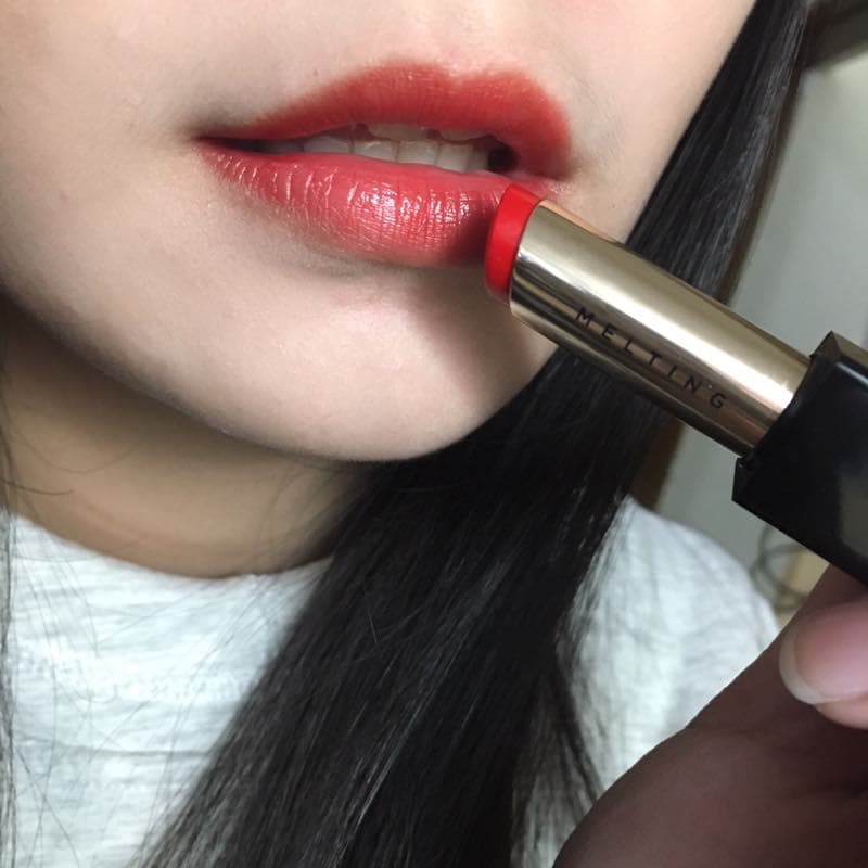 #試色 apieu黑管磁扣唇膏rd02 - 美妝板 | Dcard